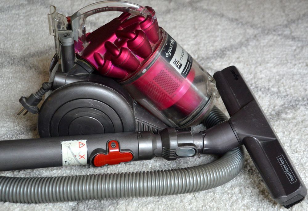 Mini Dyson DC26 City carbon fibre aspirateur / Staubsauger (Gebraucht ...