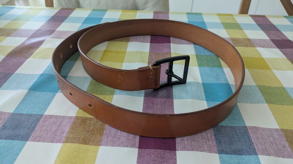 Brauner Gürtel / Gurt - Size 110 (Gebraucht) in Staufen für CHF 4.4 ...