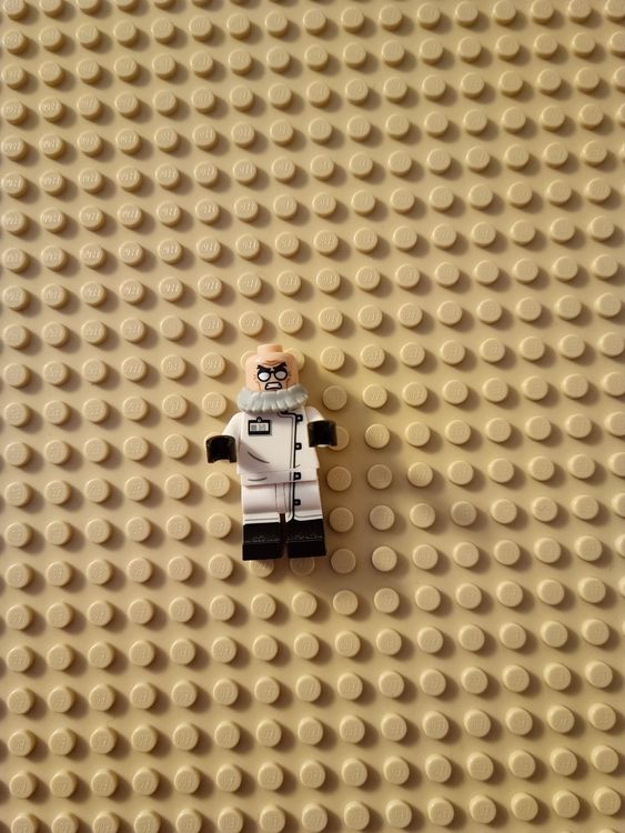 LEGO - Minifiguren - Professor Hugo Strange | Kaufen auf Ricardo