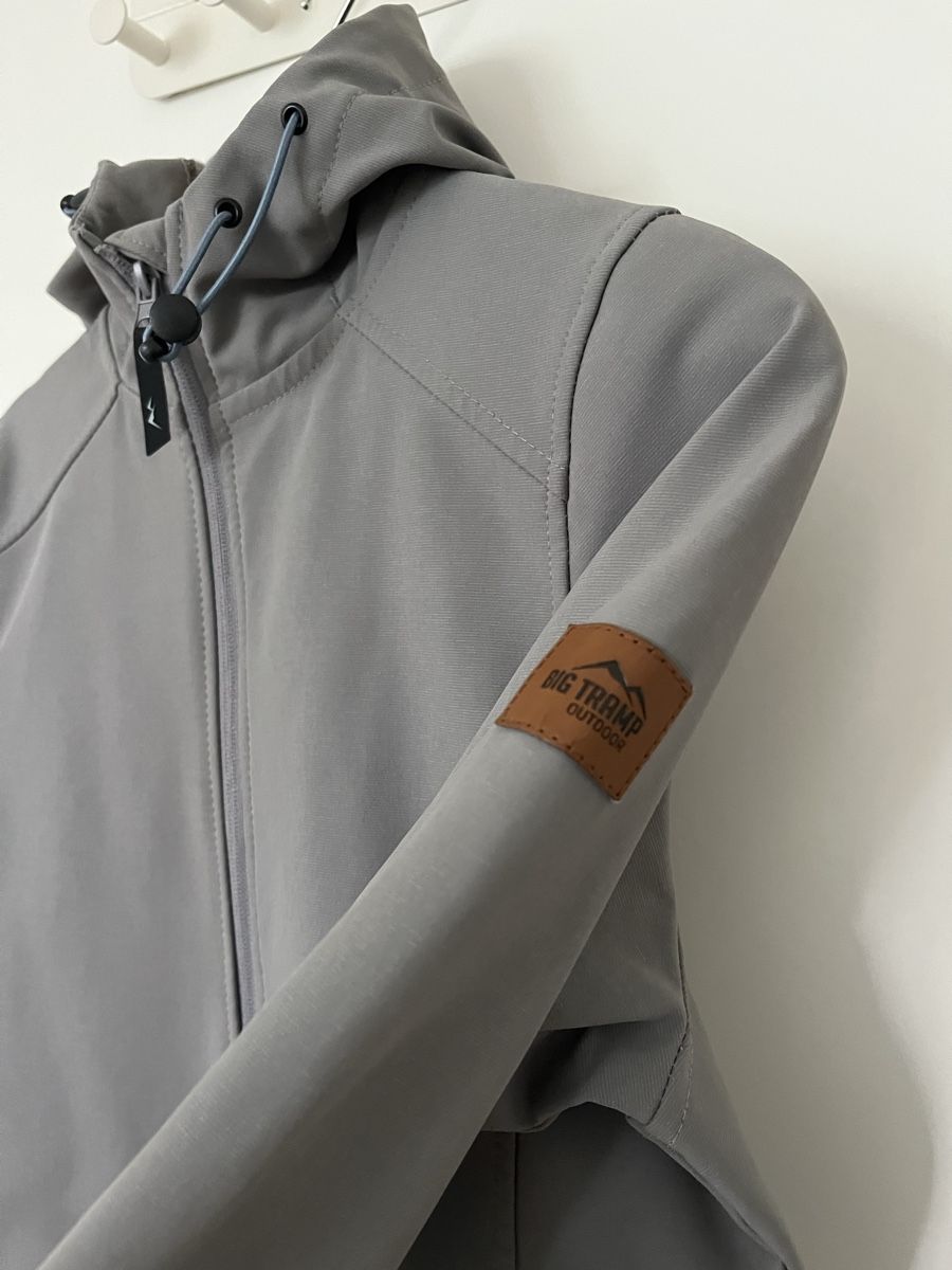 Big Tramp Outdoor Jacket (Neu (gemäss Beschreibung)) in Thalwil für CHF ...