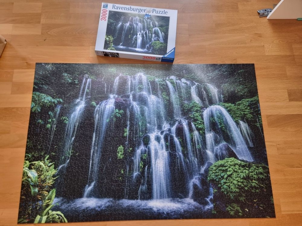 3000 Ravensburger Puzzle "Wasserfall auf Bali" (Gebraucht) in St ...