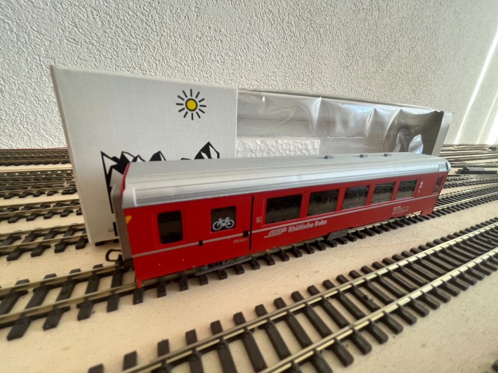 D+R 23475 - RhB BD 2475 Personenwagen mit Gepäckabteil (Neu (gemäss Beschreibung)) in Rickenbach ...