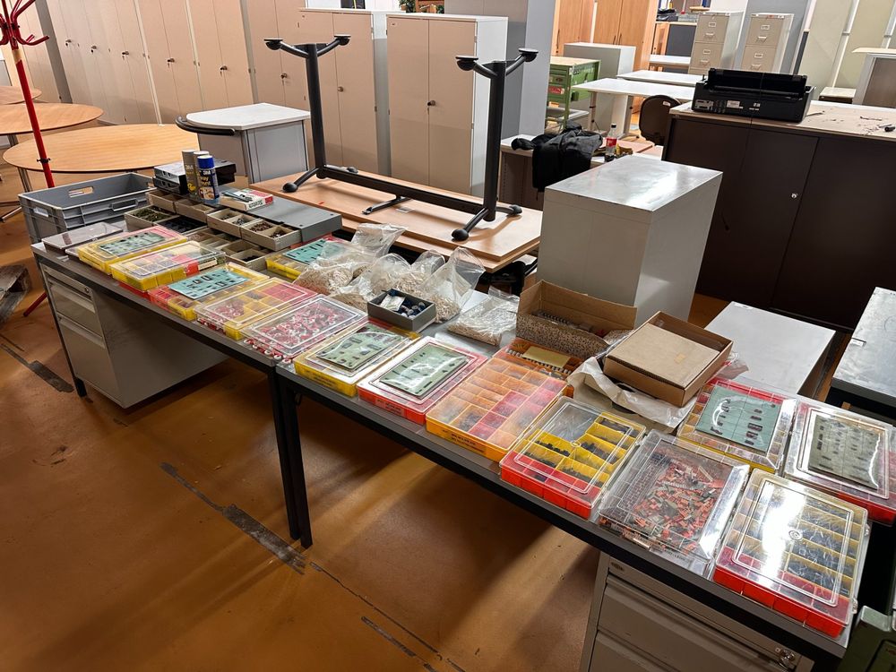 Lot197 grosser Posten div. Lego, Modelklötze, Kisten, Kleber (Gebraucht ...