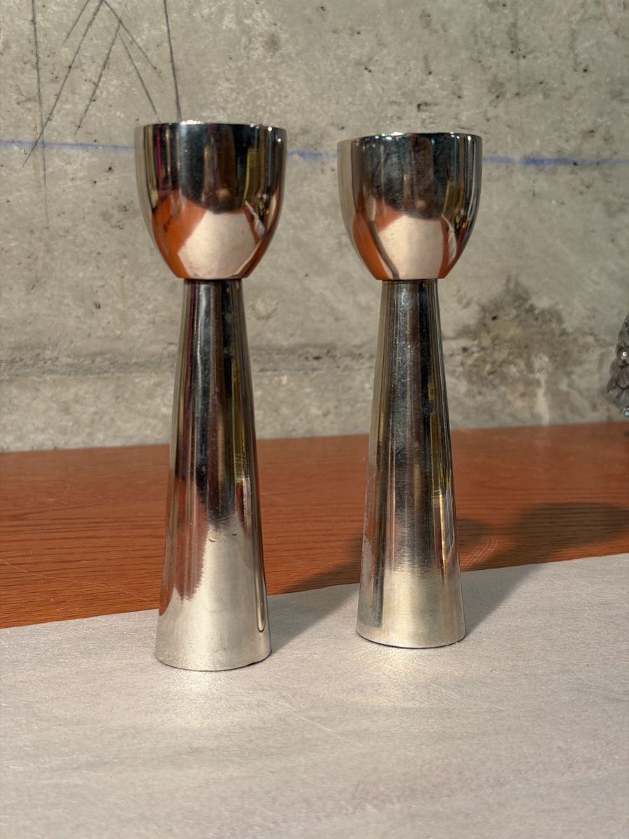 Vintage a set of Silver Aluminum Alloy Candlesticks (Gebraucht) in ...