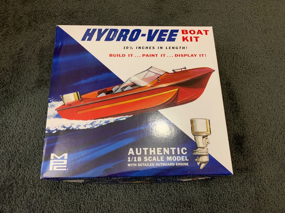 Hydro-Vee Boat Kit 1/18 26,7 cm Lang (Neu und originalverpackt) in ...