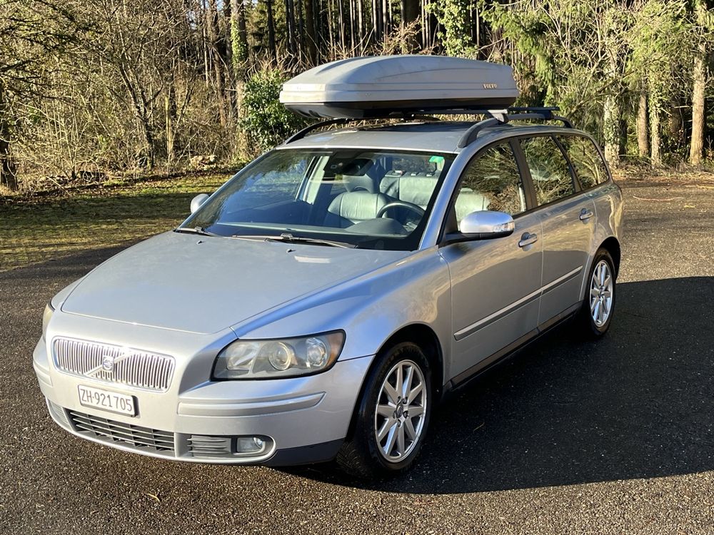 VOLVO V50, zum ausschlachten, Export (Defekt) in Aeugst am Albis für ...