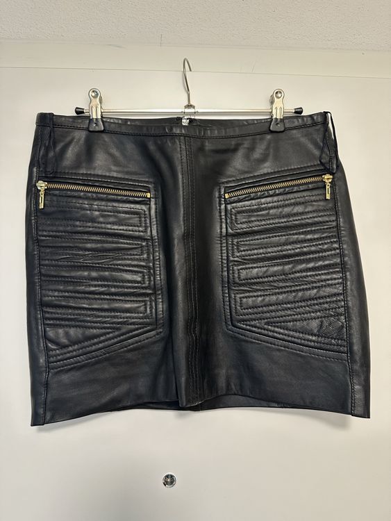 Schwarzer Lederrock mit Gold Details - Mango - 36 | Kaufen auf Ricardo