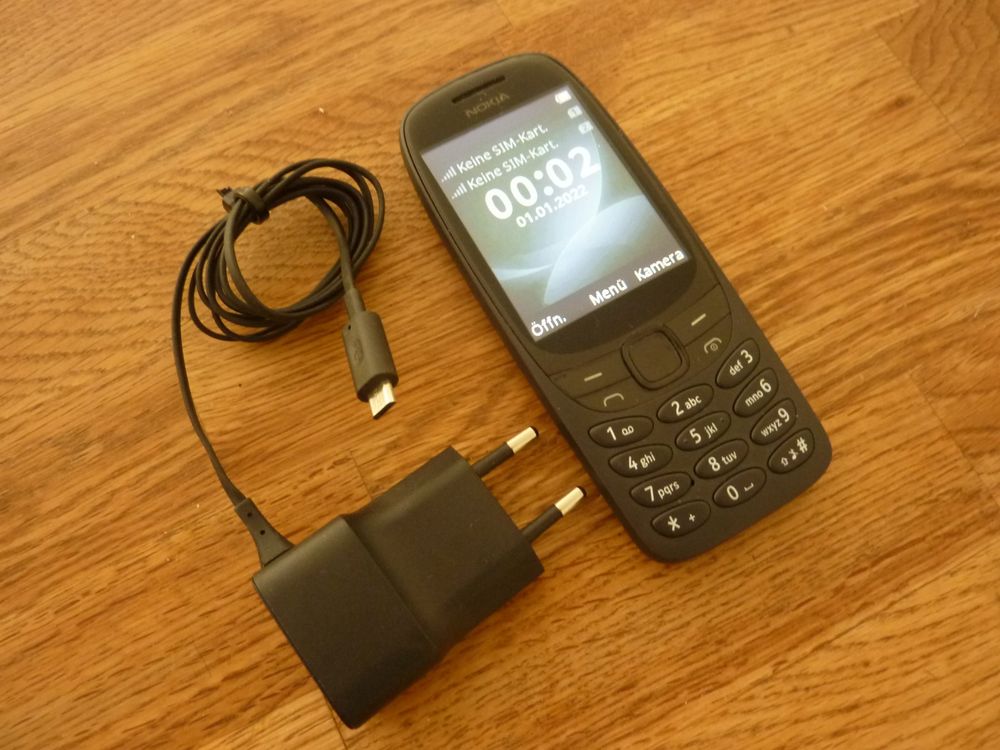 NOKIA 6310 Black 8MB Neuwertig mit Ladekabel | Kaufen auf Ricardo