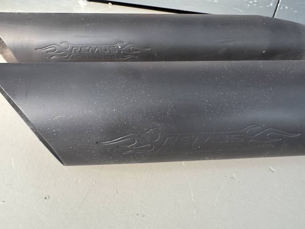 Échappement Remus Harley Davidson (D'occasion) à Eclépens pour CHF 450 ...