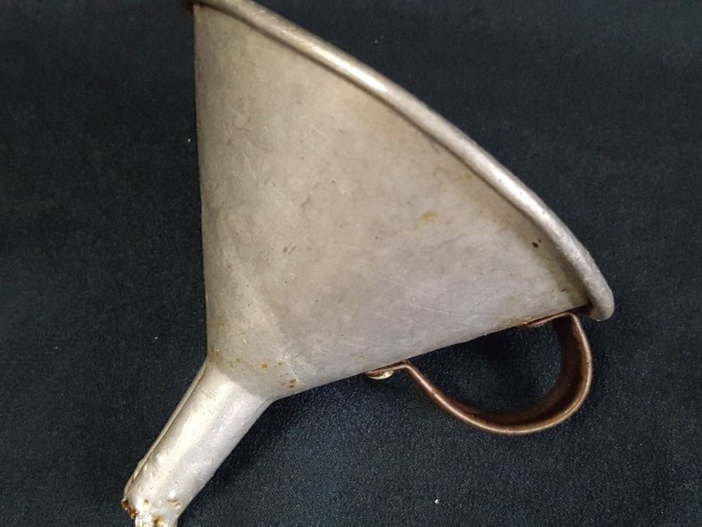 Vintage Alu Trichter (Gebraucht) in für CHF 9 – mit Lieferung auf ...