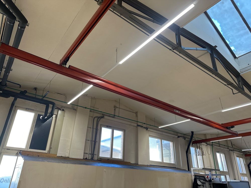 Lot2 Hallenkran Demag m. 2 Kettenkrane von Demag ca 23mx9m (Gebraucht ...