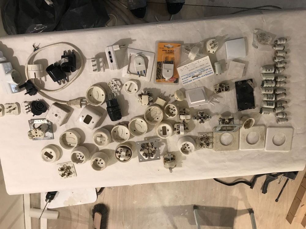 Elektro-Installationsmaterial, alt (Gebraucht) in Pfeffikon LU für CHF ...