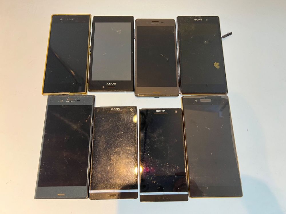 Natels de Sony défectueux dès 1.- (Defekt) in Lausanne für CHF 11 – mit ...