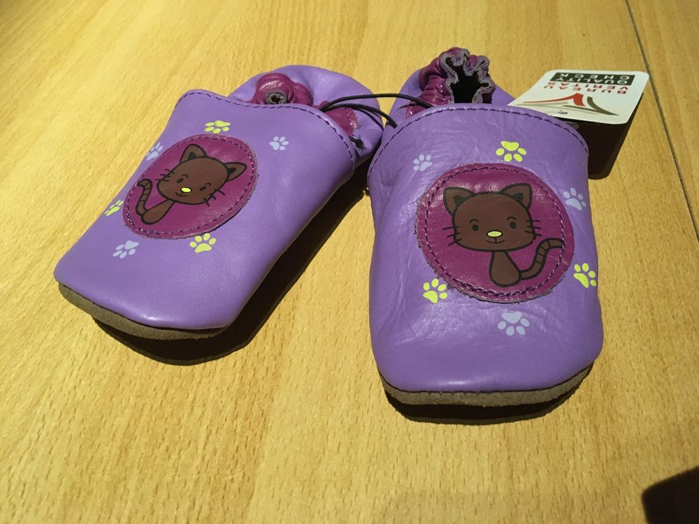 Violette Baby- / Kleinkinderhausschuhe, Finken, mit Katze (Neu und ...