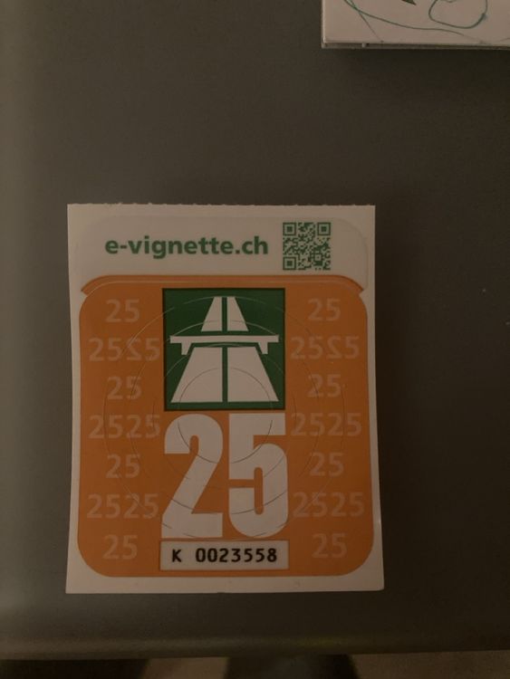 Schweizer vignette 2025 (Neu und originalverpackt) in Herisau für CHF 37 – mit Lieferung auf ...