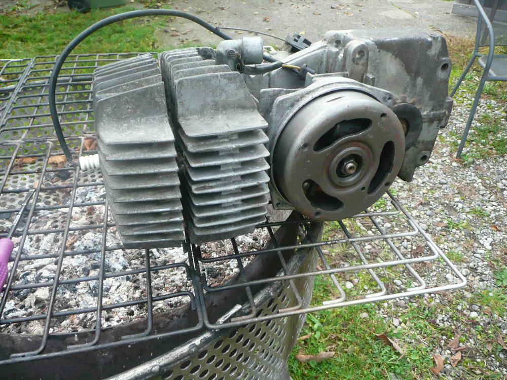 PUCH MAXI MOTOR E50 A NR. 2549926 ZÜNDET LÄUFT +STARTERSPRAY (Usato) a ...