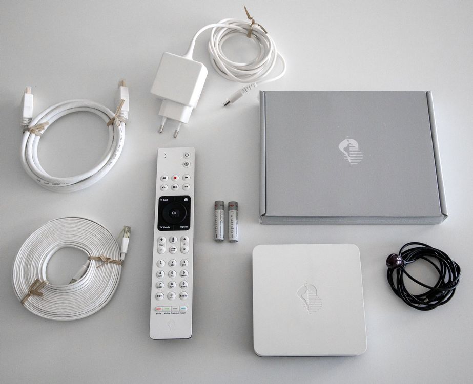 Swisscom Tv Box 2.0 komplett mit 2 I.R. Dongles. (Gebraucht) in Toffen ...