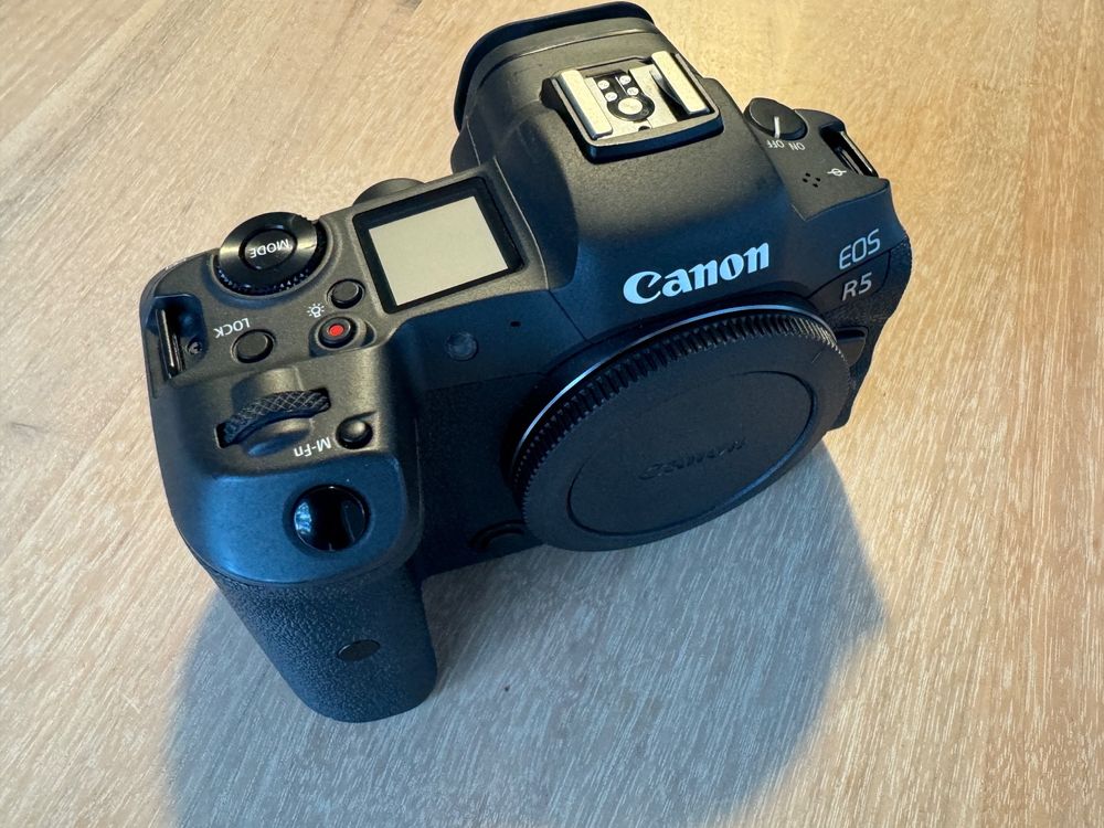 Canon EOS R5 (top Zustand, mit Garantie und 3 Akkus) | Kaufen auf Ricardo