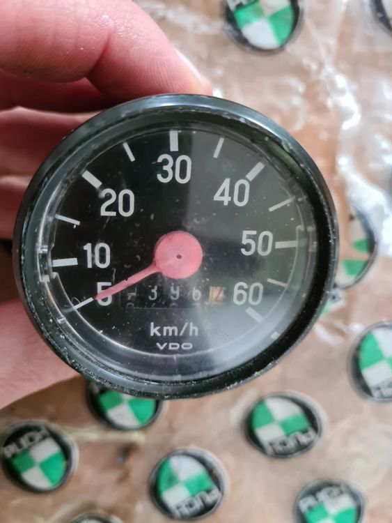 Original VDO Tacho funktionstüchtig ca.40 mm (Gebraucht) in frümsen für ...