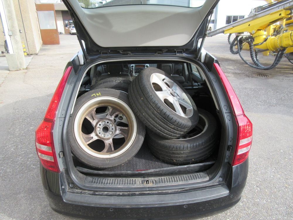 KIA C'eed 2.0 DPF SW (Gebraucht) in für CHF 1303 – nur Abholung auf ...