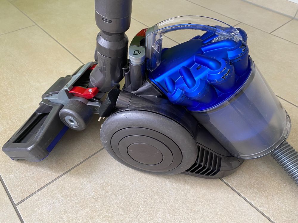 Staubsauger Dyson DC26 | Kaufen auf Ricardo