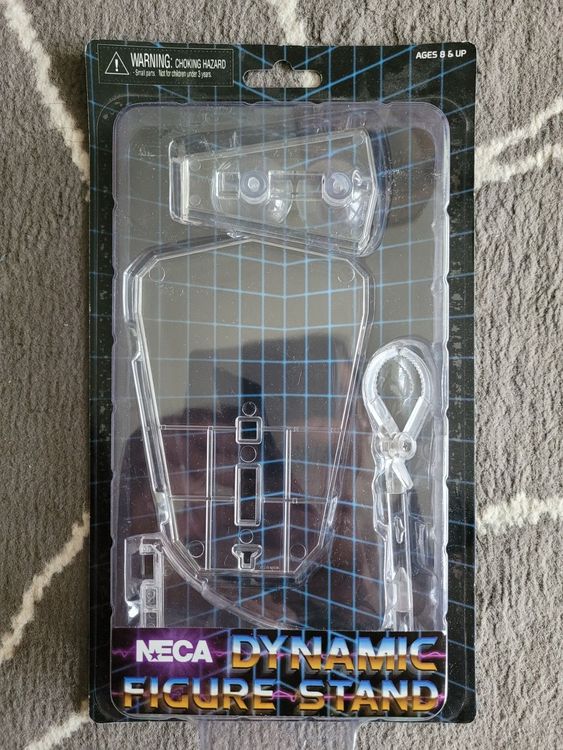 NECA Dynamic Figur Stand (Neu und originalverpackt) in Mörschwil für ...