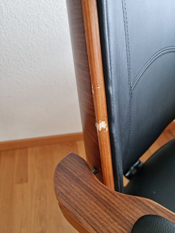 Bürostuhl aus Holz und Leder (Gebraucht) in Altnau für CHF 46 – nur Abholung auf Ricardo kaufen
