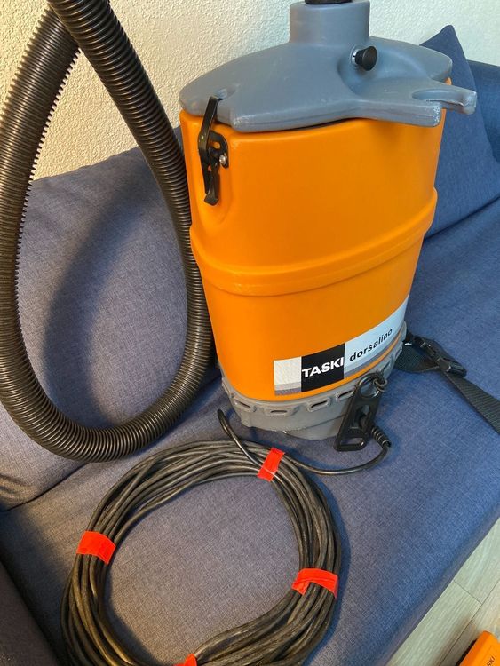 TASKI DORSALINO RÜCKENSTAUBSAUGER AB 1.- (Gebraucht) in Bassersdorf für ...