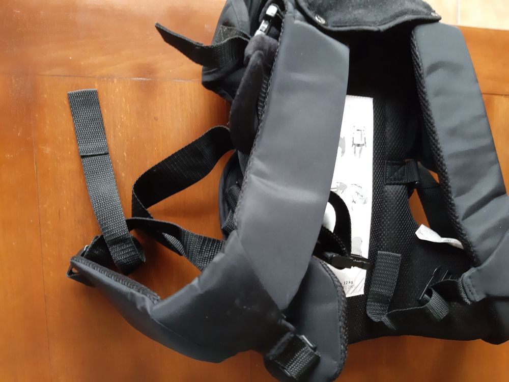 Porte-bébé (D'occasion) à Aigle pour CHF 21 – avec livraison | Acheter ...