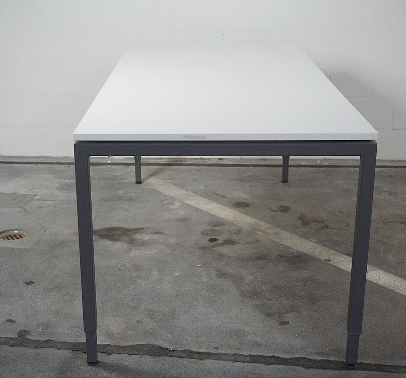 Weisser Tisch, 199 cm, LOG Produktions AG (S303) (Gebraucht) in Basel ...