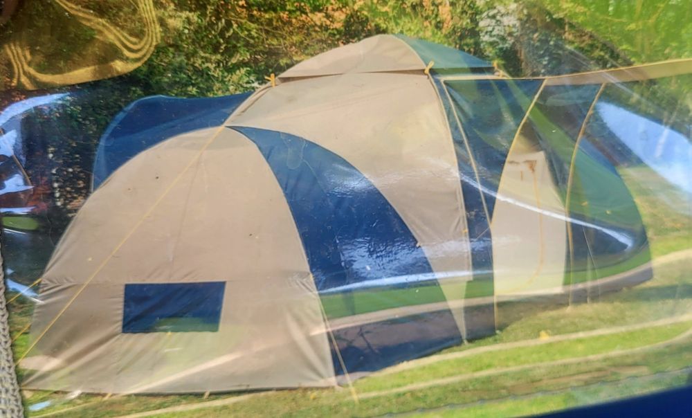 Doppelzelt (Gebraucht) in Weisslingen für CHF 50 – nur Abholung auf Ricardo kaufen