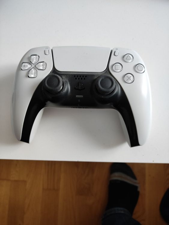 Ps5 Controller (Gebraucht) in Huttwil für CHF 45 – mit Lieferung auf ...