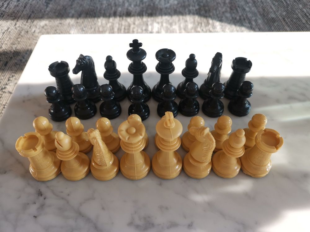Schach Figuren komplett 1A Zustand | Kaufen auf Ricardo