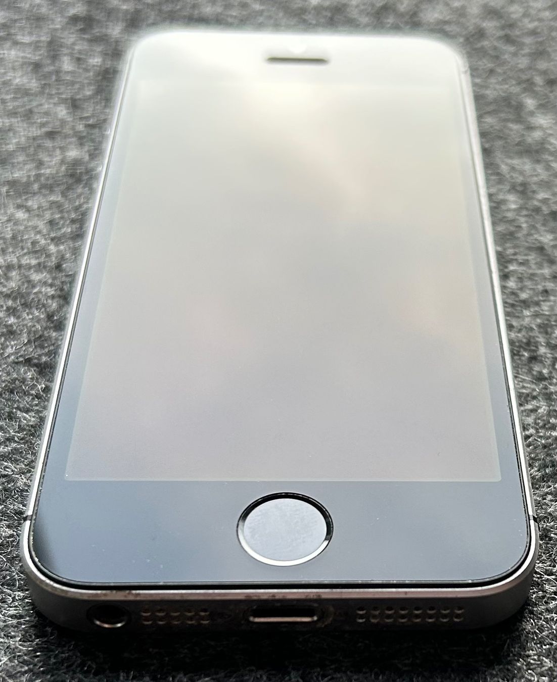 Apple iPhone SE Space Grey – 64 GB (Gebraucht) in Schaffhausen für CHF ...