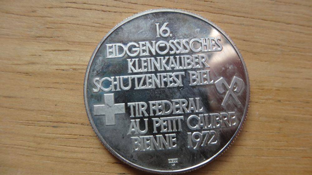 médaille commémorative Tir fédéral petit calibre Bienne 1972 (D ...