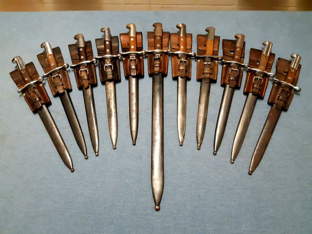 Lot Bajonette und Faschinenmesser | Kaufen auf Ricardo