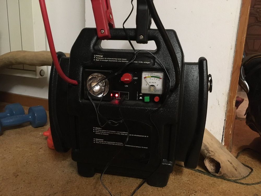 Starthilfe mit Kompressor (Gebraucht) in Berneck für CHF 35 – mit ...