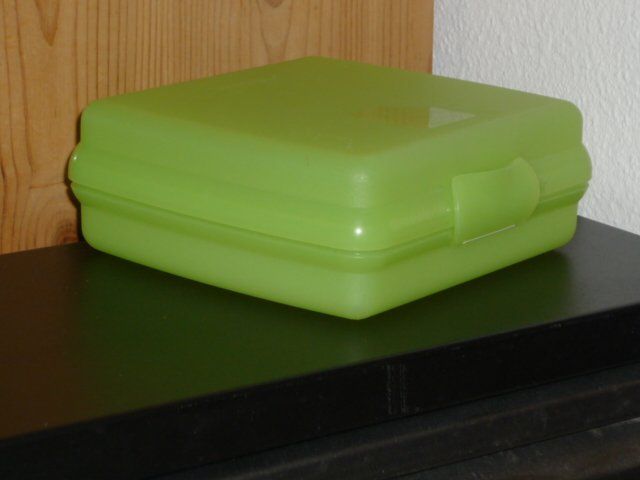 TUPPERWARE PAUSENBOX UND GUETZLIBOX (Gebraucht) in St.Gallen für CHF 8 ...