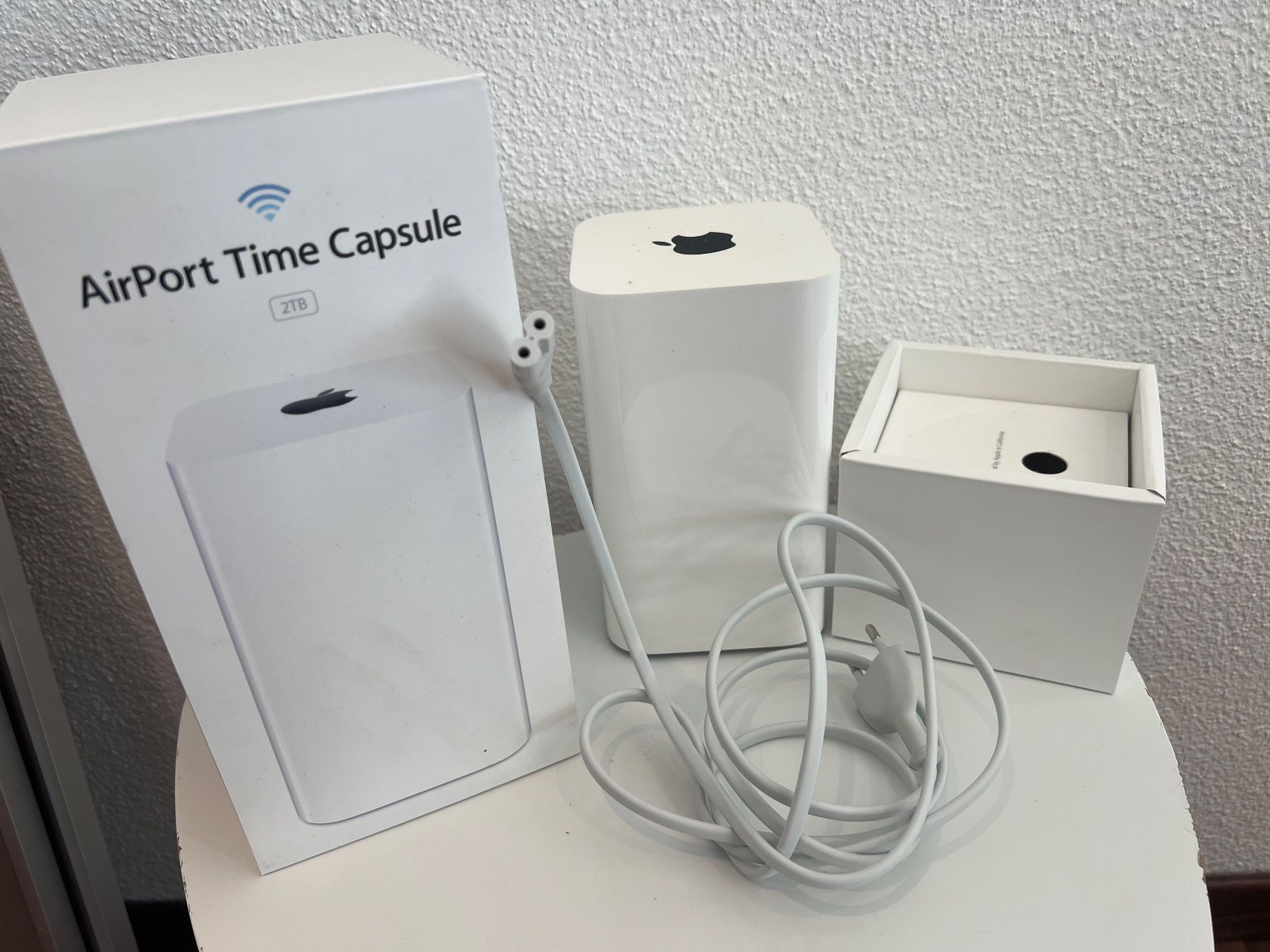 Apple AirPort Time Capsule 2 TB – A1470 - Top Zustand! (Gebraucht) in ...
