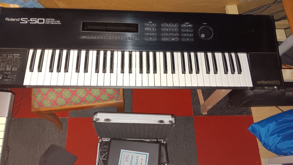 Roland S-50 Sampler (Gebraucht) in Röthenbach i.E. für CHF 350 – nur ...