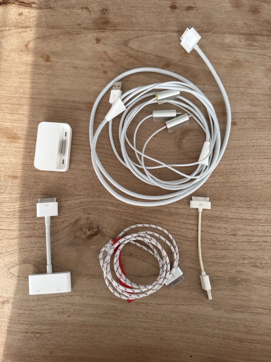 Adapter-Set für ältere Apple Geräte -Top Zustand! (Gebraucht) in ...