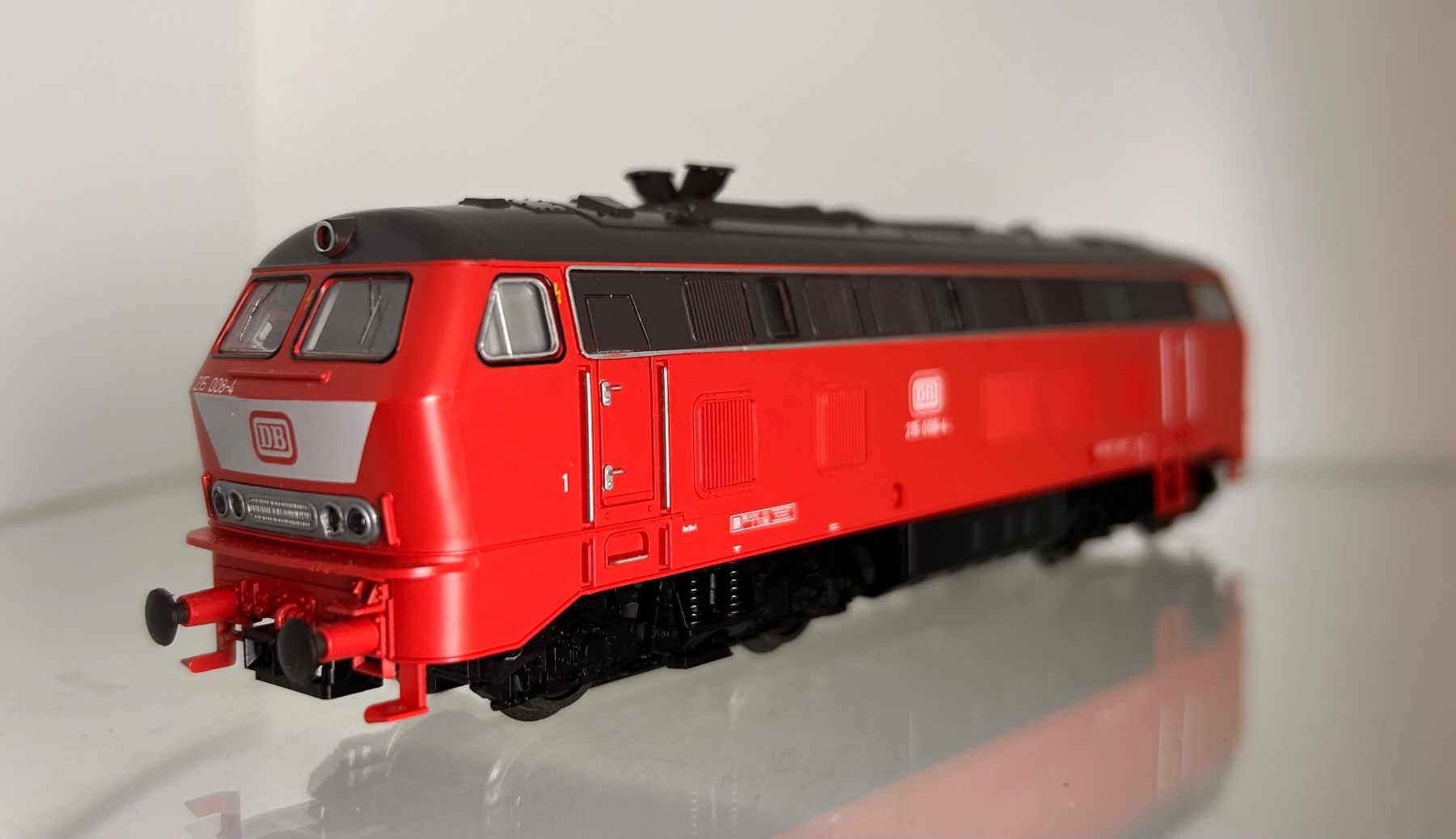 Roco DB BR 215 008-4 orientot AC digital in OVP (Gebraucht) in Zürich ...