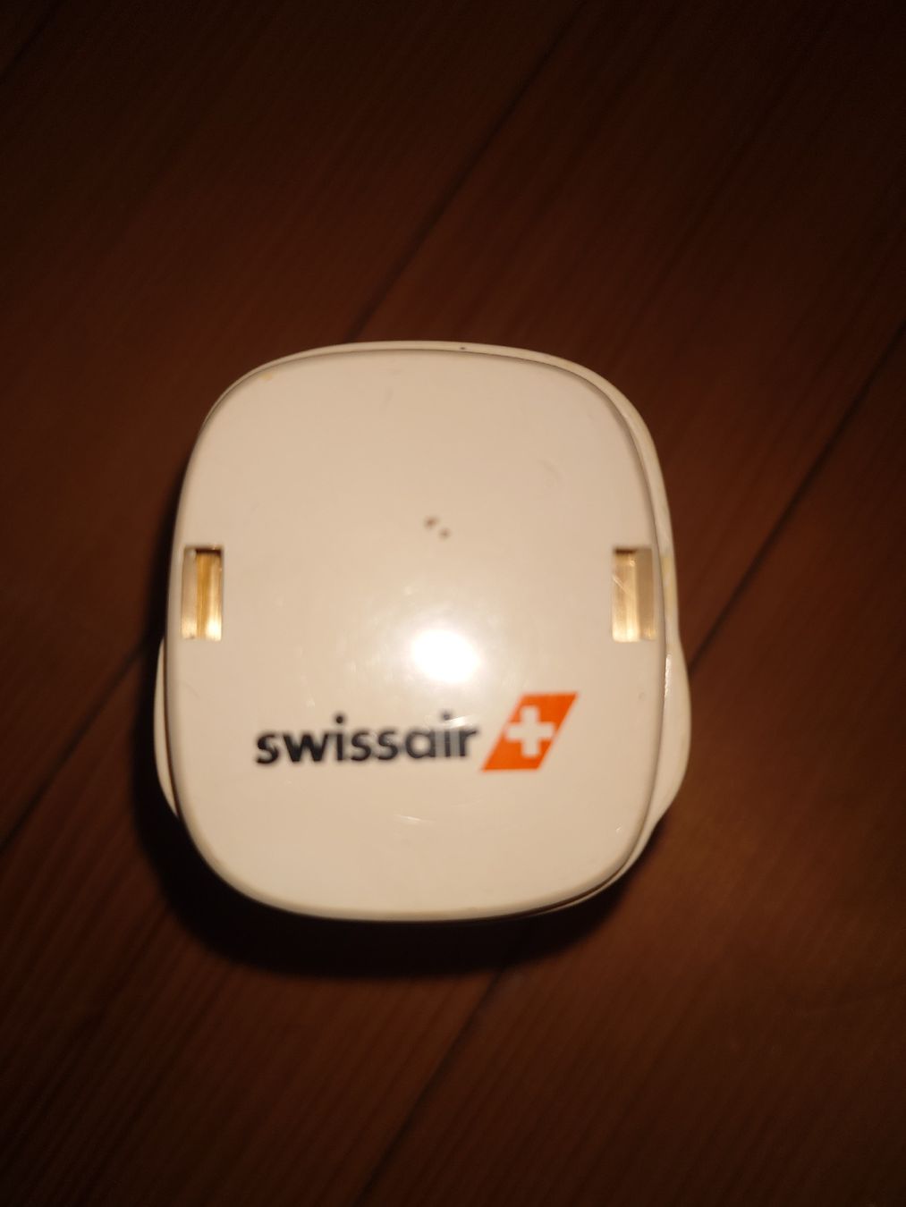 Swissair Reisestecker / Adapter (Gebraucht) in Bern für CHF 5 – mit ...