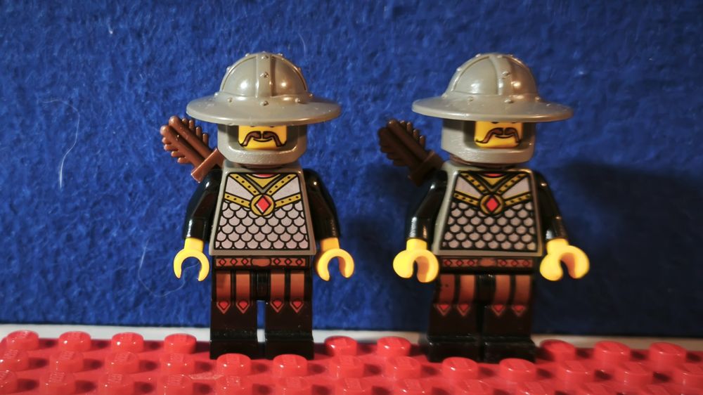Lego Castle, 2x cas247 Knight 2, Quiver (Gebraucht) in Emmenbrücke für ...