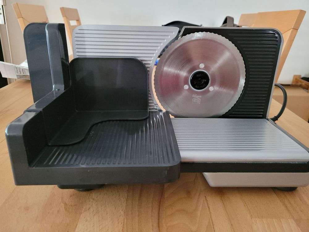 Schneidmaschine SATRAP (Gebraucht) in Näfels für CHF 1 – nur Abholung ...