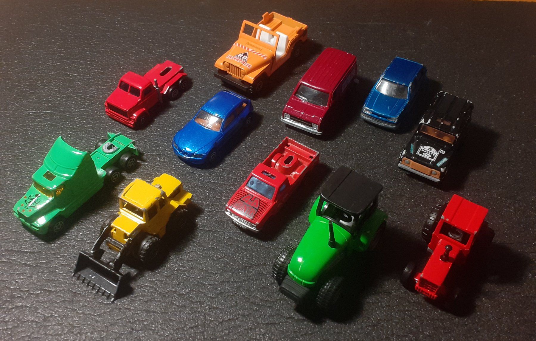 Majorette lot 11 véhicules (D'occasion) à Corminboeuf pour CHF 5 – avec ...