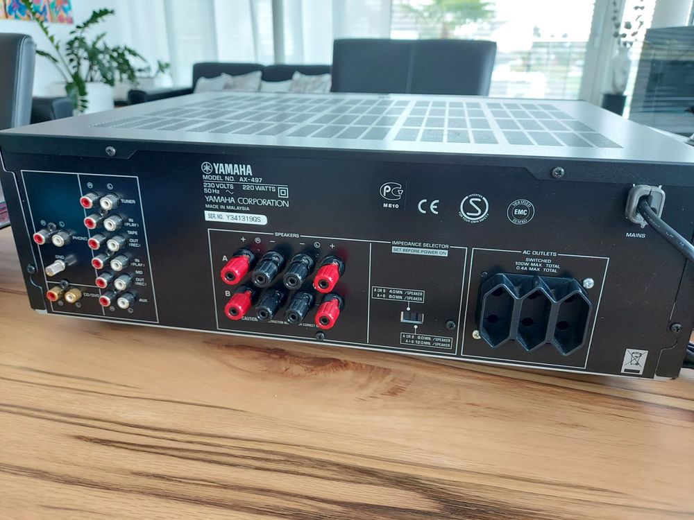 Stereo VerstärkerYamaha AX-497 2 x 85 Watt | Kaufen auf Ricardo