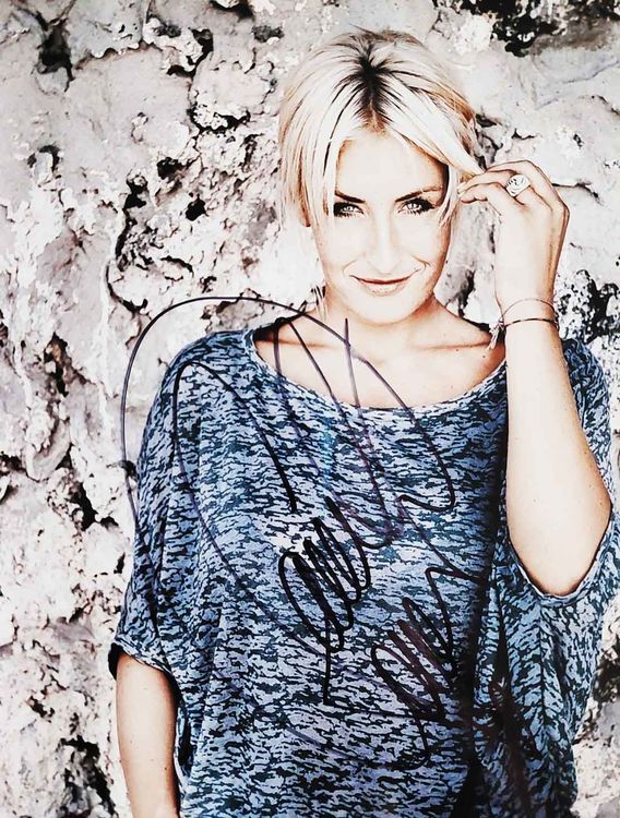 Sarah Connor - Original in-person Autogramm auf Foto (Gebraucht) in ...