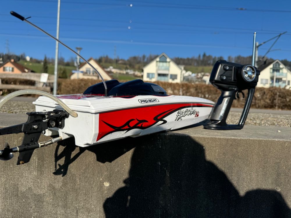 RC Motorboot APACHE 24ep, von ProBoatRC (Gebraucht) in Uznach für CHF 51 – mit Lieferung auf ...