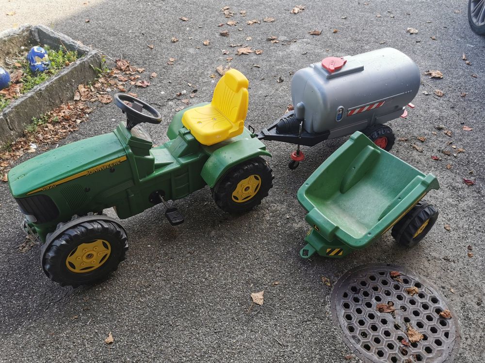 John Deere Kindertraktor mit Anhänger und Wassertank | Kaufen auf Ricardo